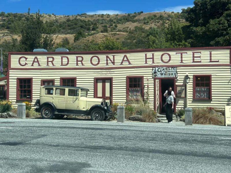 Queenstown: Wanaka & Arrowtown Guided Private Day Tour - FAQs