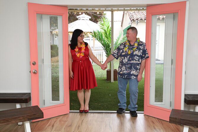 Quickie Sign and Go Wedding at Hawaiian Wedding Chapel - What to Expect at the Hawaiian Wedding Chapel’s Quickie Sign & Go