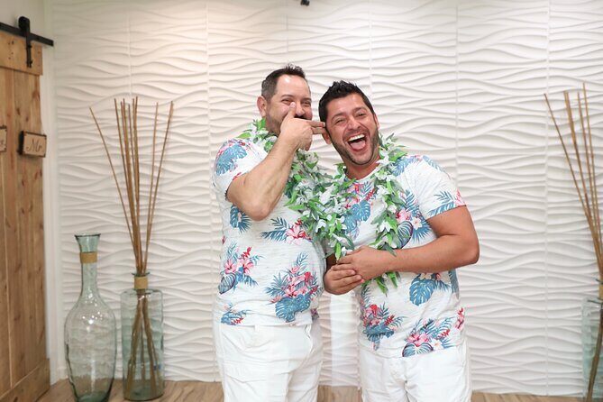 Quickie Sign and Go Wedding at Hawaiian Wedding Chapel - Who Should Consider This Experience?
