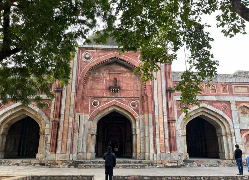 Qutub Complex and Mehrauli Archaeological Park Guided Tour - Who Should Consider This Tour?