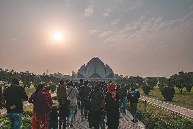 Qutub Minar, Lotus Temple, Jama Masjid, Chandni Chowk Guided Tour - Frequently Asked Questions