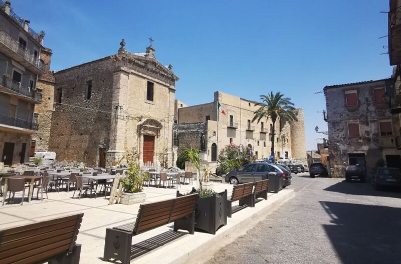 Racalmuto: Nougat and Oil Tasting in Sciascia's Hometown - The Charm of Racalmuto: A Little Village with a Big Heritage