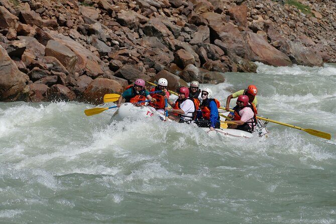 Rafting in Rishikesh- 16km - A Closer Look at the Rishikesh Rafting Experience