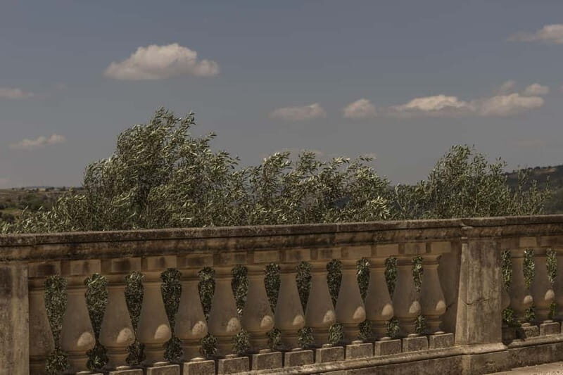 Ragusa: Photography Walk with Professional Portraits - Key Points