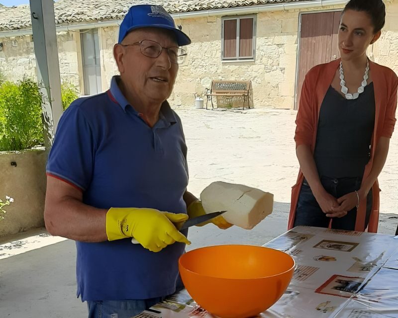 Ragusa: Ricotta Making Expereince at a Farm with Dinner - The Experience’s Pacing and Atmosphere