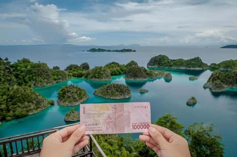 Raja Ampat : 2 Day Blue River(Kali Biru) & Piaynemo Peak - Key Points