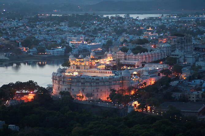 Rajasthan Desert and Lake Tour- Explore Jaipur, Jodhpur & Udaipur - An In-Depth Look at the Rajasthan Desert and Lake Tour