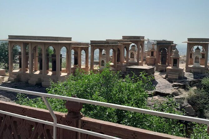 Rajasthan Private Tour- Jaipur Jodhpur Jaisalmer and more 6-Days - Day 2: Forts, Stepwells, and Hilltop Views