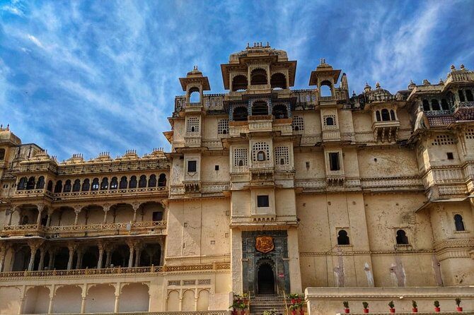 Rajasthan Tours - Day 2: From Jaipur to Udaipur via Chittorgarh
