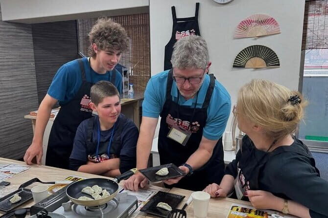 Ramen Gyoza Onigiri Japanese Cooking Class in Kyoto - The Practical Side: Who Should Consider This Tour?
