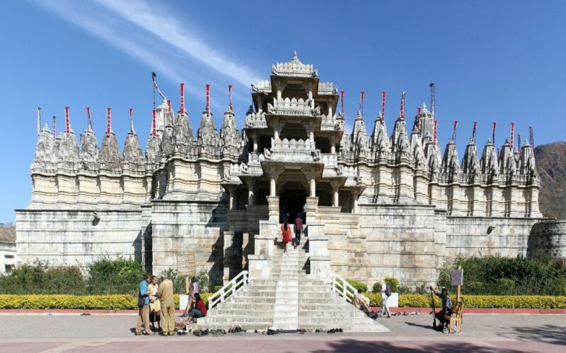 Ranakpur Jain Temple Private Excursion from Udaipur - Key Points