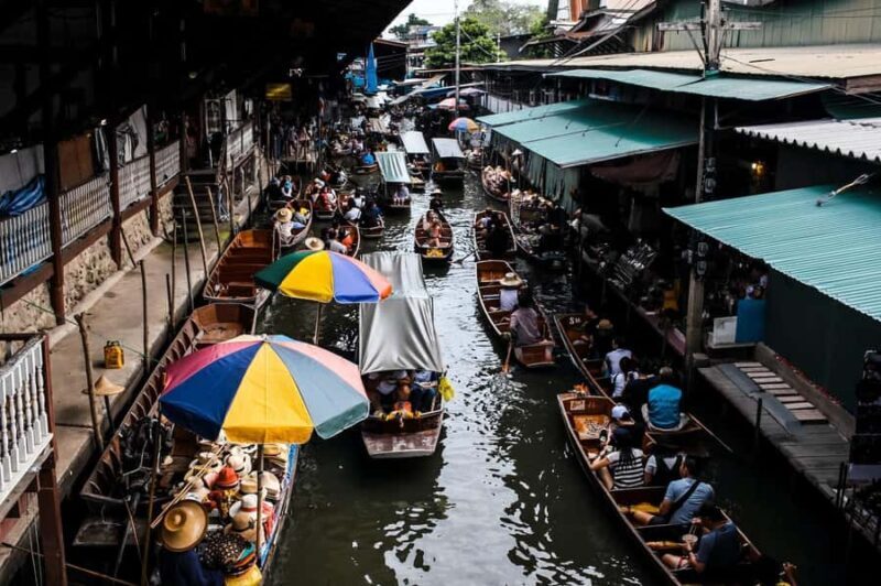 Ratchaburi: Private Floating & Train Market + CAVE + Puppet - An in-depth look at this Ratchaburi tour