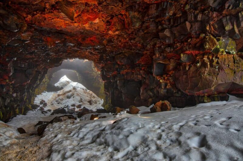 Raufarhólshellir Lava Tunnel: Underground Expedition - Key Points