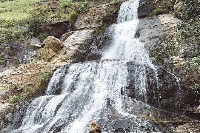 Ravana and Diyaluma Falls Tour with Natural Pool and Local Lunch - Key Points