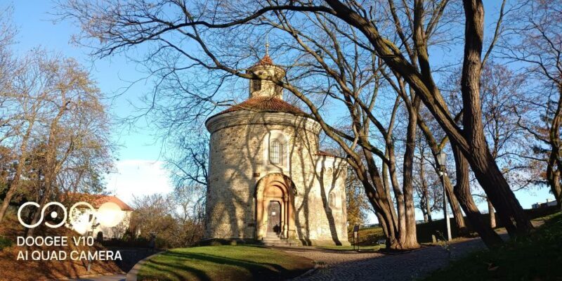 Real life in Prague - Easy Walk from Vysehrad to Vyton - FAQ
