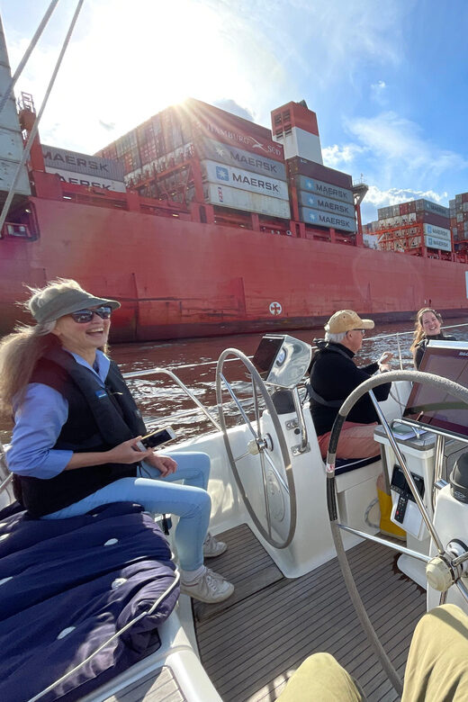 Real sailing trip "to the Gates of Hamburg", from/to Wedel - Why This Tour Excels for Travelers