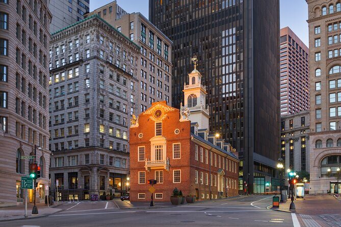 Rebels and Red Coats; Tales of the Revolution - What Travelers Say