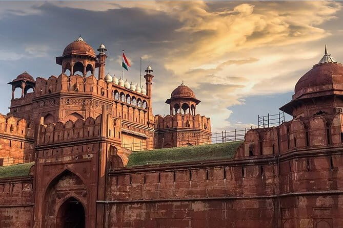 Red Fort Fast Track Entry Ticket in Delhi 2 hours Tour - What Does the Itinerary Cover?