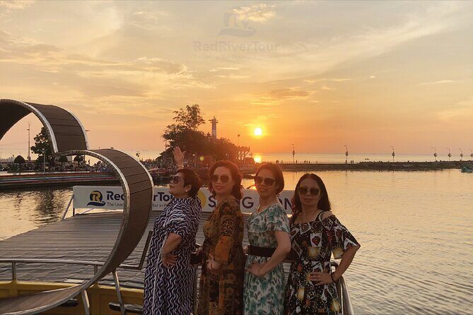 Red River Private Tour : Sunset and Night Squid Fishing - Is This Tour Worth the Price?