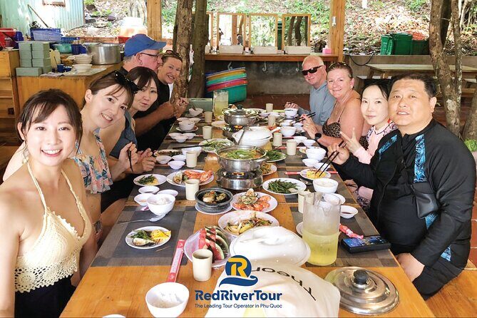 RED RIVER TOUR (Share tour): 4 ISLANDS TOUR BY SPEEBOAT - Key Points