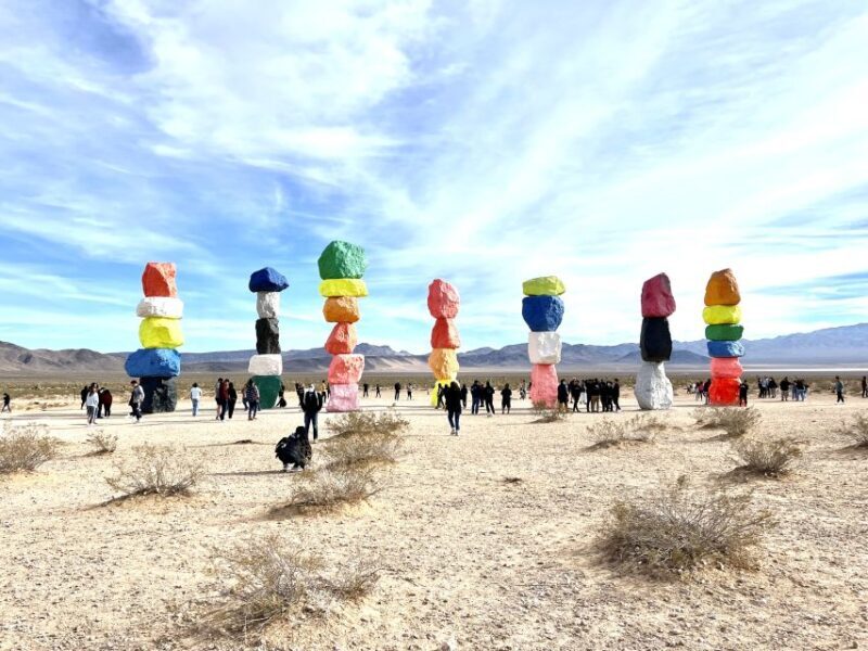 Red Rock Canyon Sign& Seven Magic Mountains Tour - A Closer Look at the Tour Experience