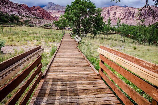 Red Rock Canyon Tour Self-Guided Drive Experience - Stops 8 & 9: Willow Spring & Lost Creek Canyon