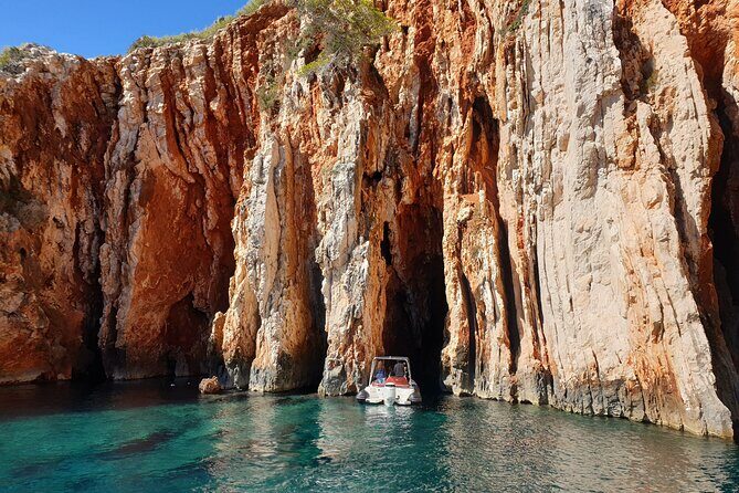 Red Rocks & Southern Side Of Hvar Private Tour - A Deep Dive into the Experience