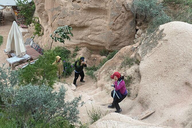 Red & Rose Valley Sunset Hiking Tour with a Trekking Dog "Oscar" - Who Will Love This Tour?