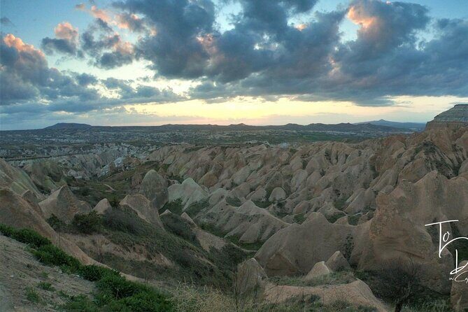 Red & Rose Valley Sunset Hiking Tour with a Trekking Dog "Oscar" - Frequently Asked Questions