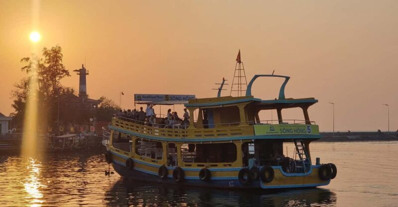 RedRiverTours - Enjoying Sunset & Night Squid Fishing - What’s Included and What’s Not