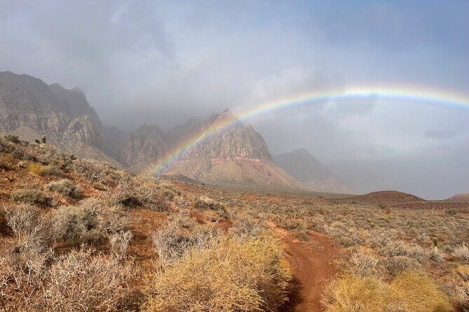 Redrock Hikes Come See Our South West Historic Beauty - The Guide and Overall Experience