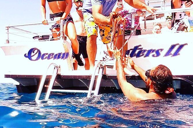 Reef Snorkel under the Captain Cook monument in Kealakekua Bay - Authentic Traveler Insights