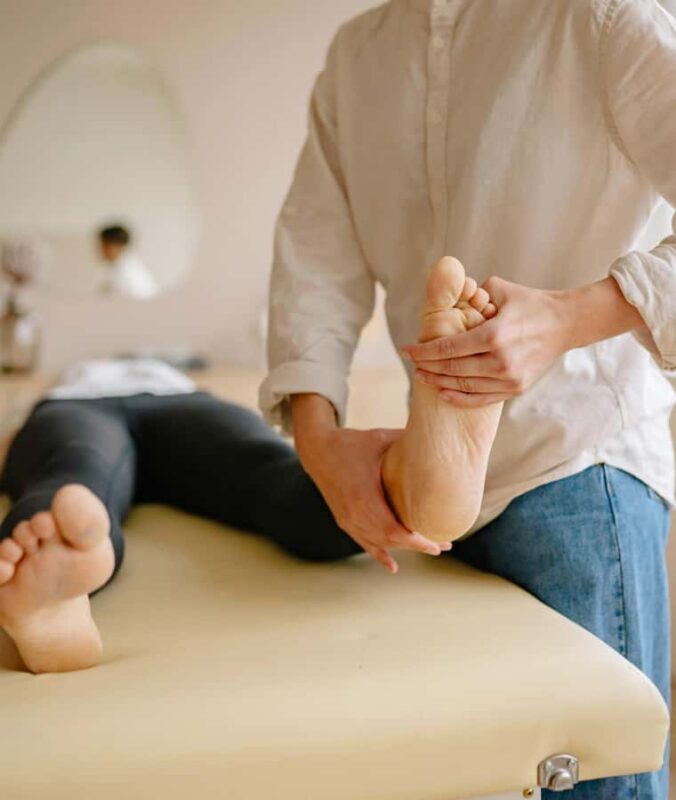 Reflexology Massage For Relaxing Moments At Home - The Experience: What to Expect from Your Booking