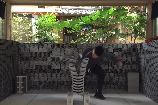 Refreshing in Asakusa! Tile-breaking / kawara smash in Asakusa, Tokyo - Key Points