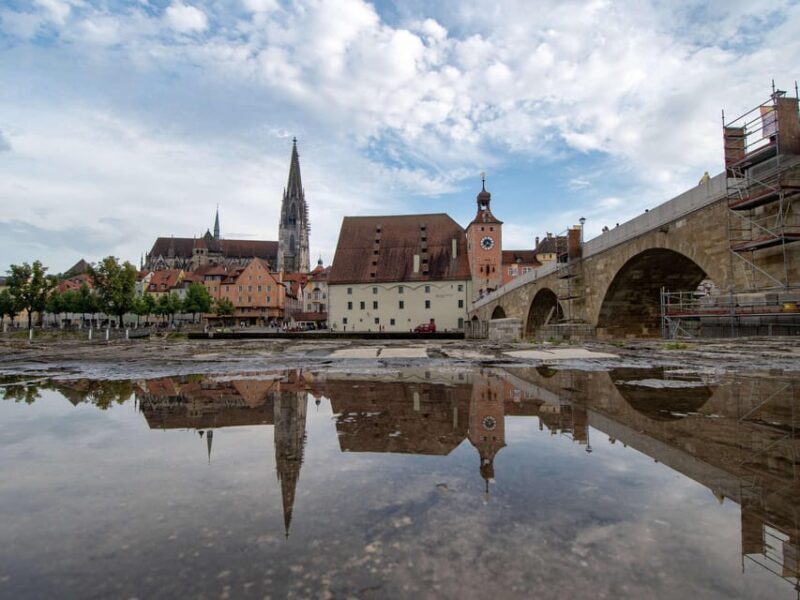 Regensburg: Old Town of Regensburg with Stadtamhof - Key Points