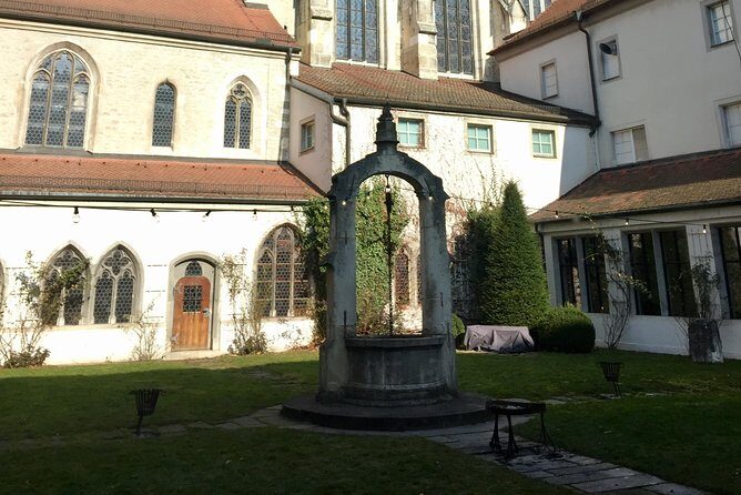 Regensburg Private Guided Day Tour from Munich by Rail - FAQ