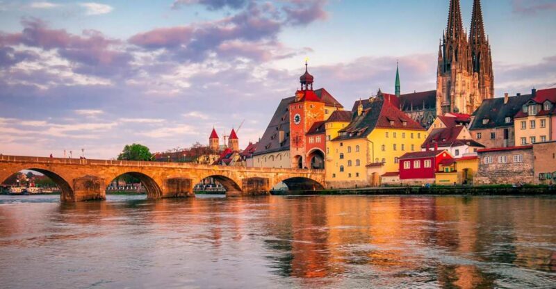 Regensburg: walking tour with italian wines and food tasting - Discovering Regensburg: A Walking Tour Rich in Stories and Flavors