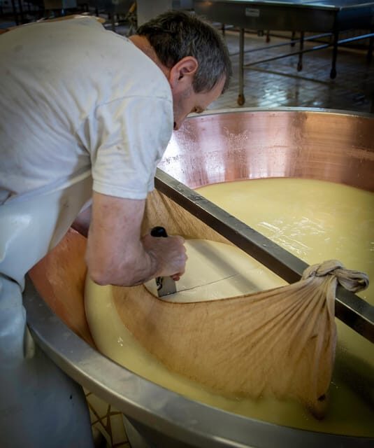 Reggio Emilia: Parmigiano Reggiano & Balsamic Vinegar Tour - Pricing & Value Analysis