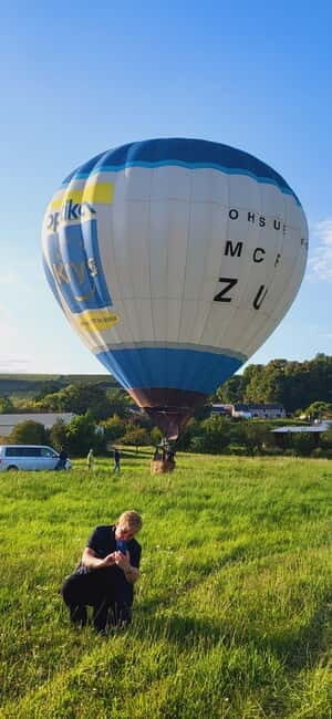 Reims (Pouillon) : Hot Air Balloon Flight with Champagne - An Experience Beyond the Ordinary