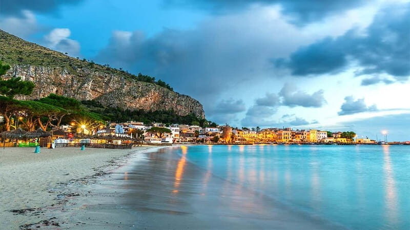 Relax in Mondello and Sanctuary in Monte Pellegrino - An In-Depth Look at the Experience