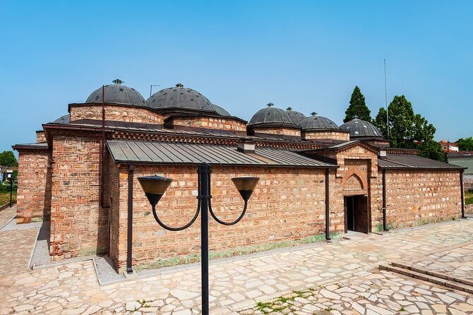 Relaxing Walking Tour in Skopje - Authenticity and Genuine Experiences