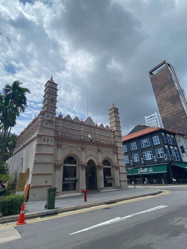 Relishing Singapore: A Cultural Street Food Journey - FAQ