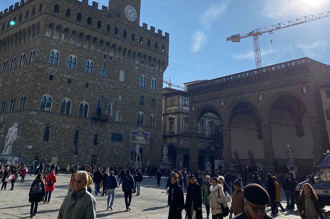 RENAISSANCE SECRETS WITH ELVIS - Walking experience - Practical Details: Booking, Accessibility, and Cancellation