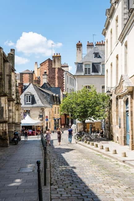 Rennes: Express Walk with a Local - An Overview of the Rennes Express Walk