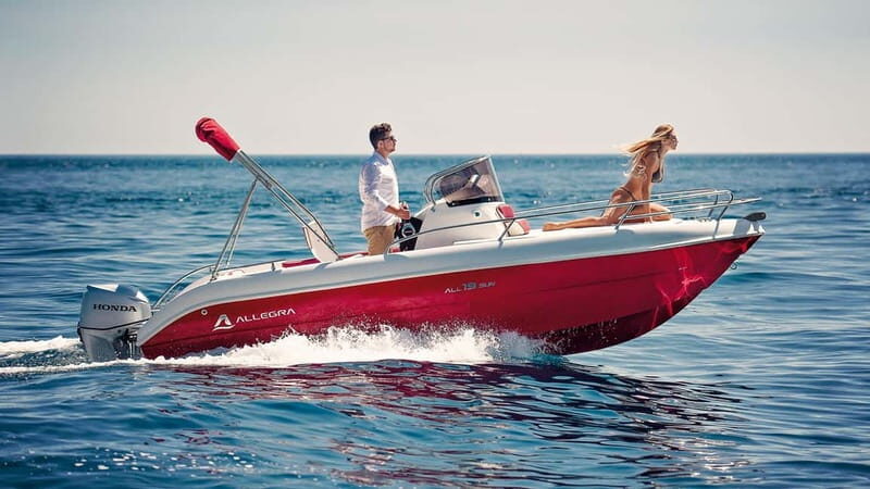 Rent a boat without a license - What the Experience Feels Like