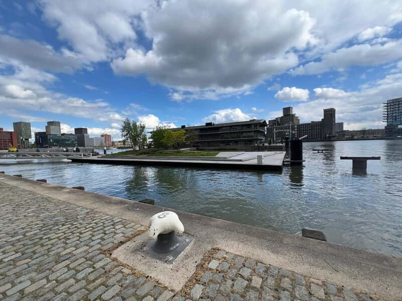 Rent a Canoe in Rijnhaven, Rotterdam - Practical Tips