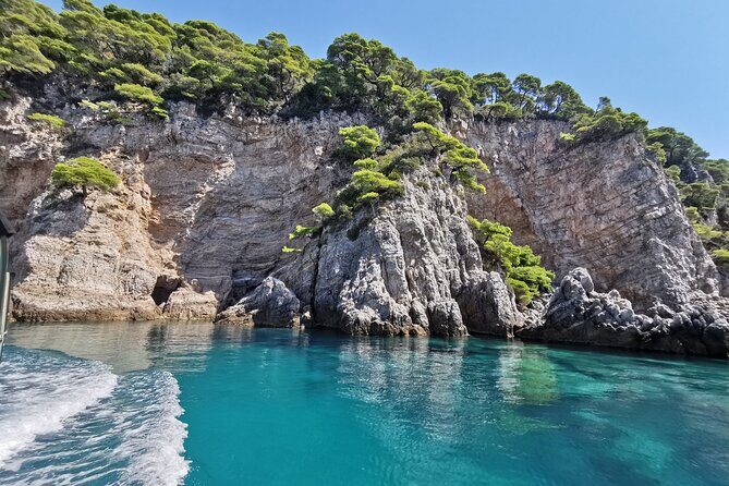 Rent a luxury speed boat for great fun on this Elaphiti Islands tour - FAQs
