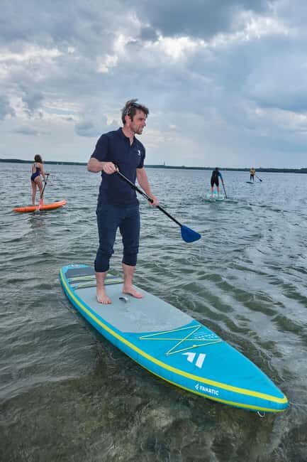 Rent a stand-up-paddling board - What the SUP Experience Looks Like