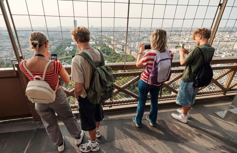Reserved Access Eiffel Tower Tour Trocadero & Champagne - A Thorough Look at the Experience