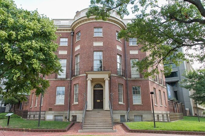 Residences of the Presidentses Walking Tour: Lafayette Square & Foggy Bottom - Is This Tour Worth the Price?